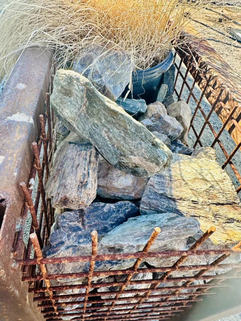 Outstanding Table Mesa Rip Rap 3-8" | AZ Rock Depot